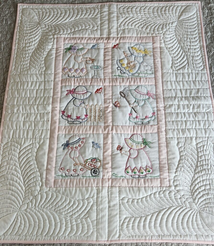 Crib & Baby Quilts | Amish Country Quilts