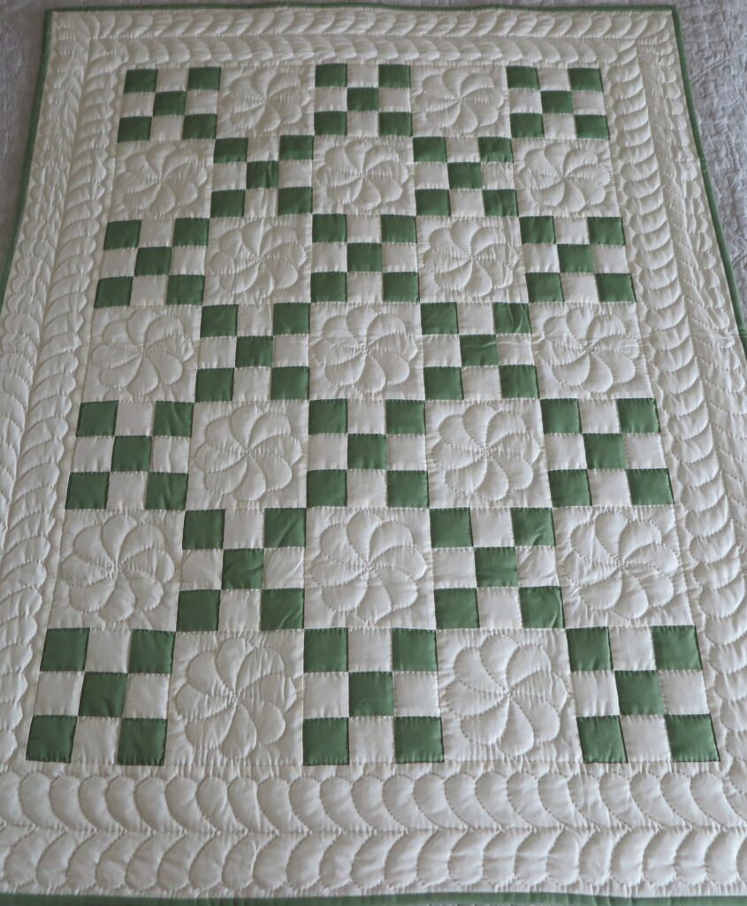 Crib & Baby Quilts | Amish Country Quilts